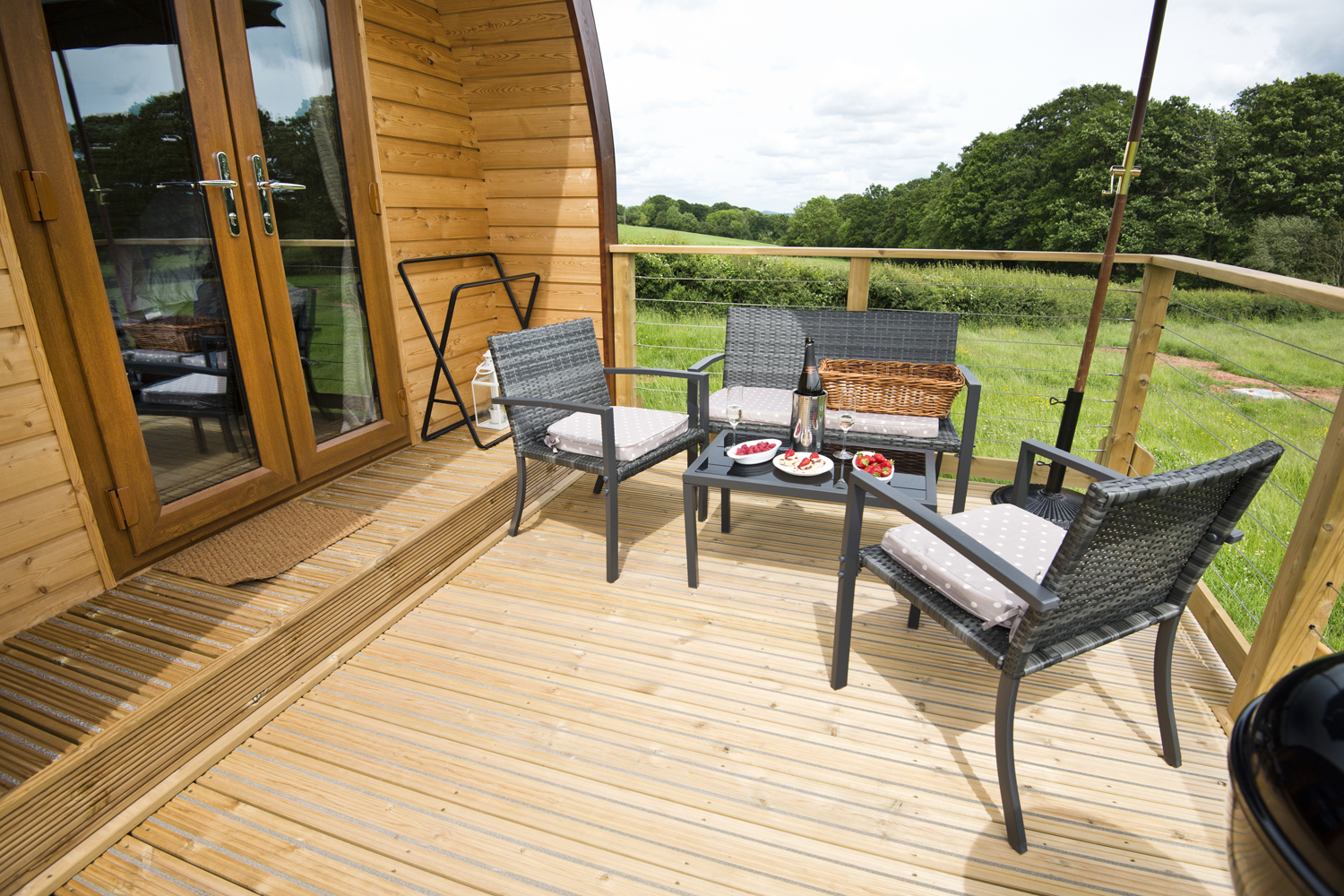 Glamping Accommodation in Herefordshire. Luxury Safari Tents & Pods.
